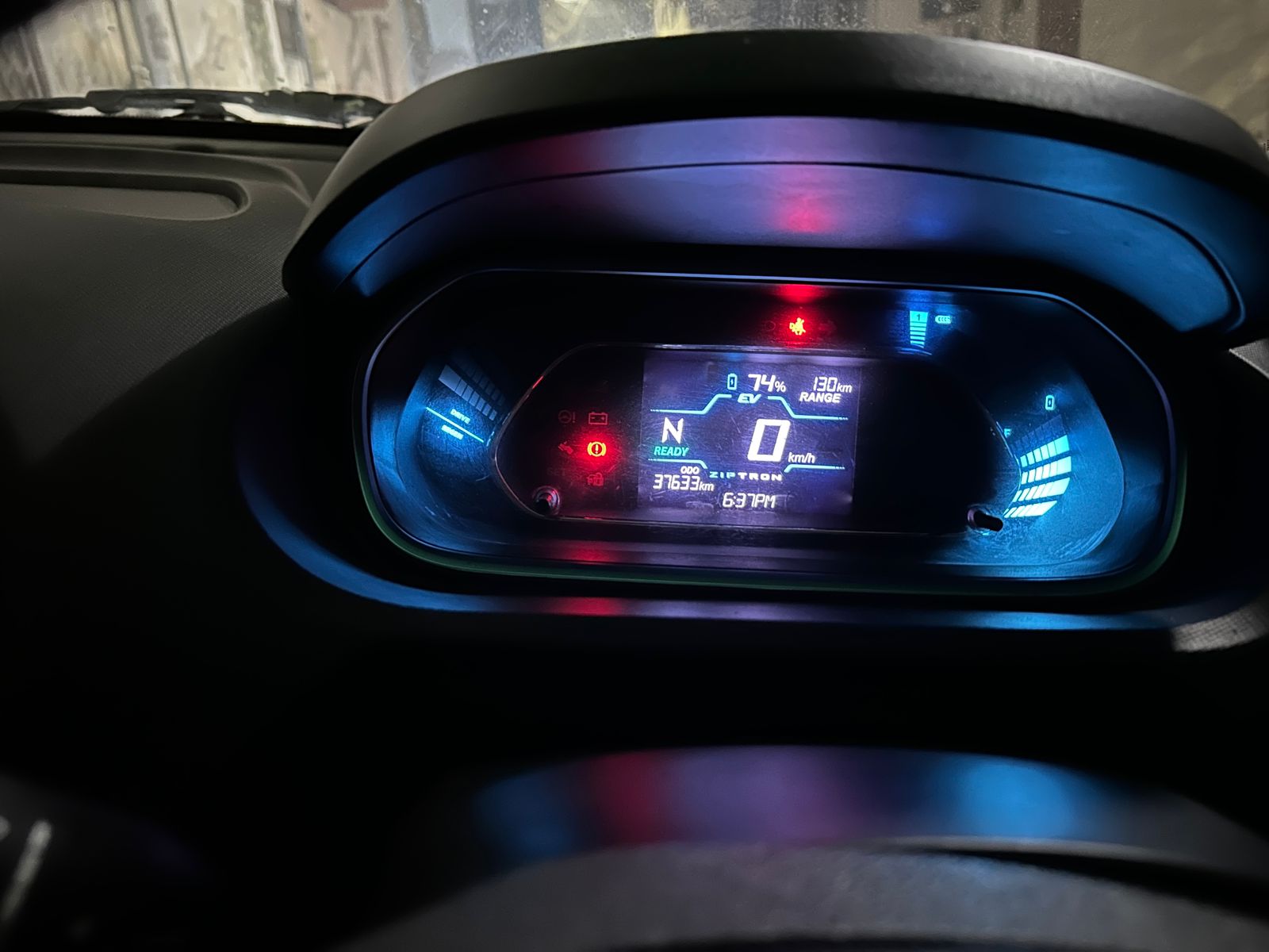 Buy Used Tata Tiago EV XT LR of 2023 model @ 7,00,000 INR in Delhi ...