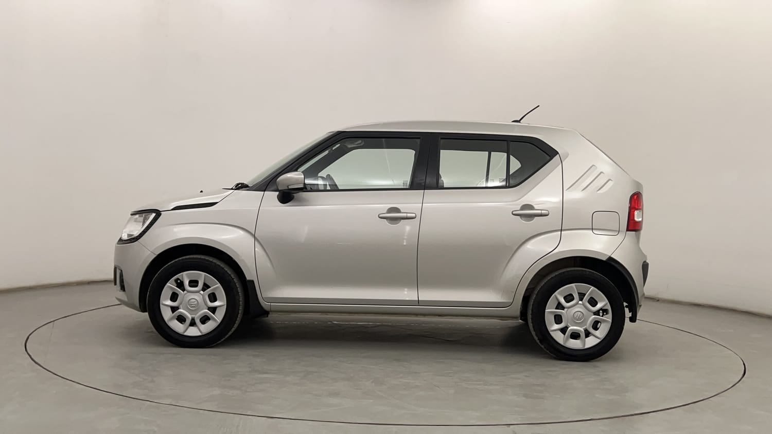 Buy Used Maruti Ignis 1.2 AMT Delta BSIV of 2018 model @ 4,26,000 INR ...