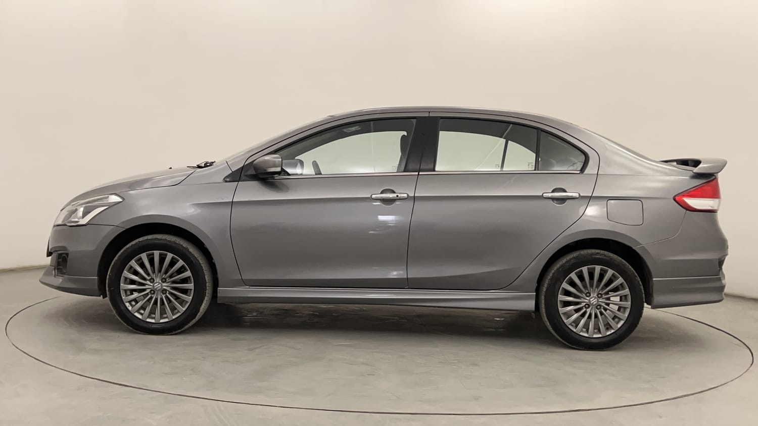 Buy Used Maruti Ciaz ZXi of 2016 model @ 6,00,000 INR in Pune - 5021610 ...