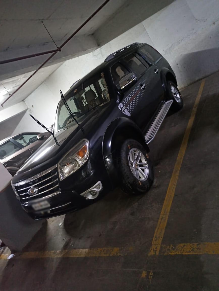 Buy Used Ford Endeavour 2.5L 4X2 of 2011 model @ 5,00,000 INR in ...