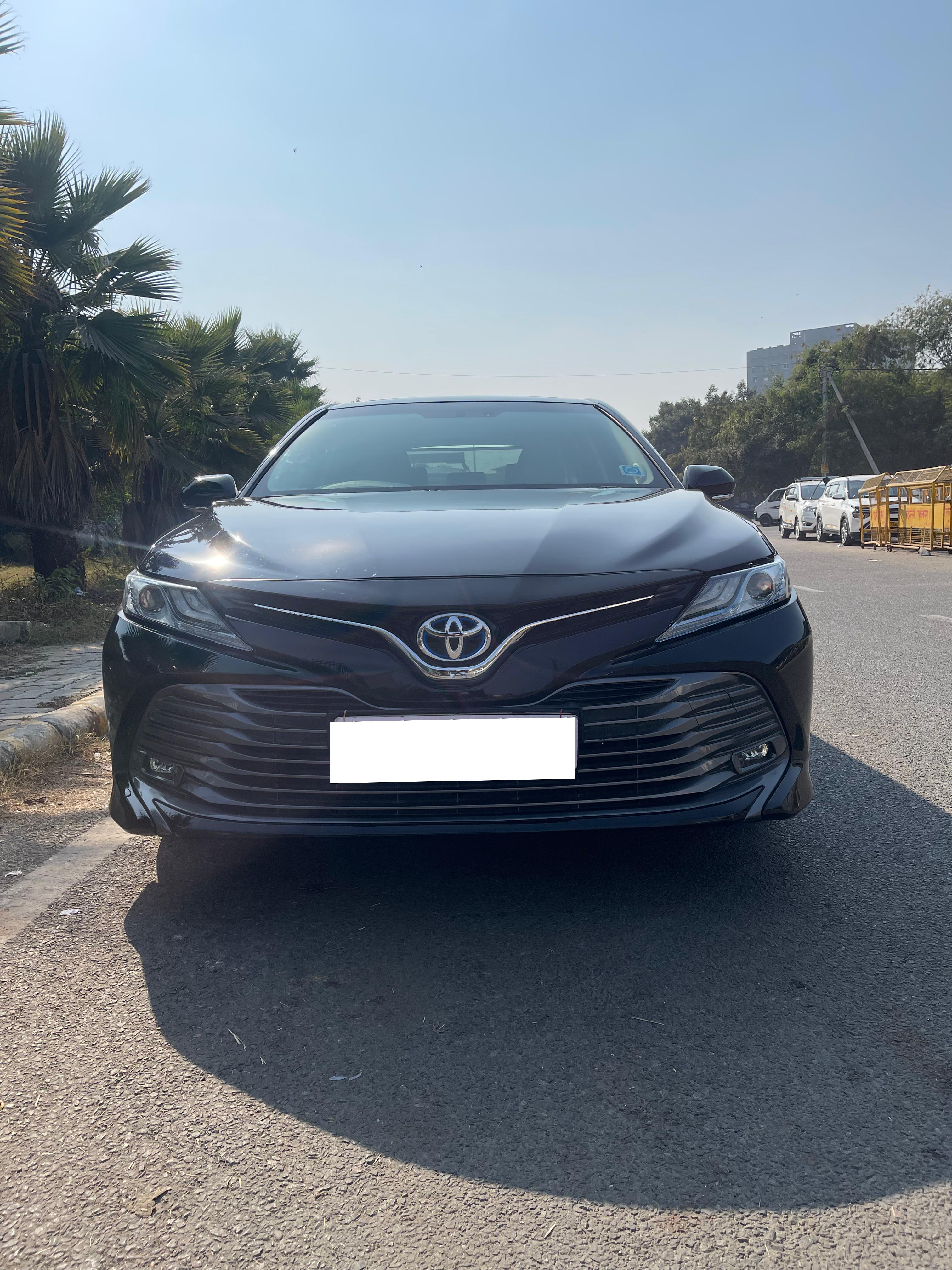 Used 2019 Toyota Camry 2487 cc Petrol Automatic Car in New Delhi at ₹21.25 Lakh - CarDekho