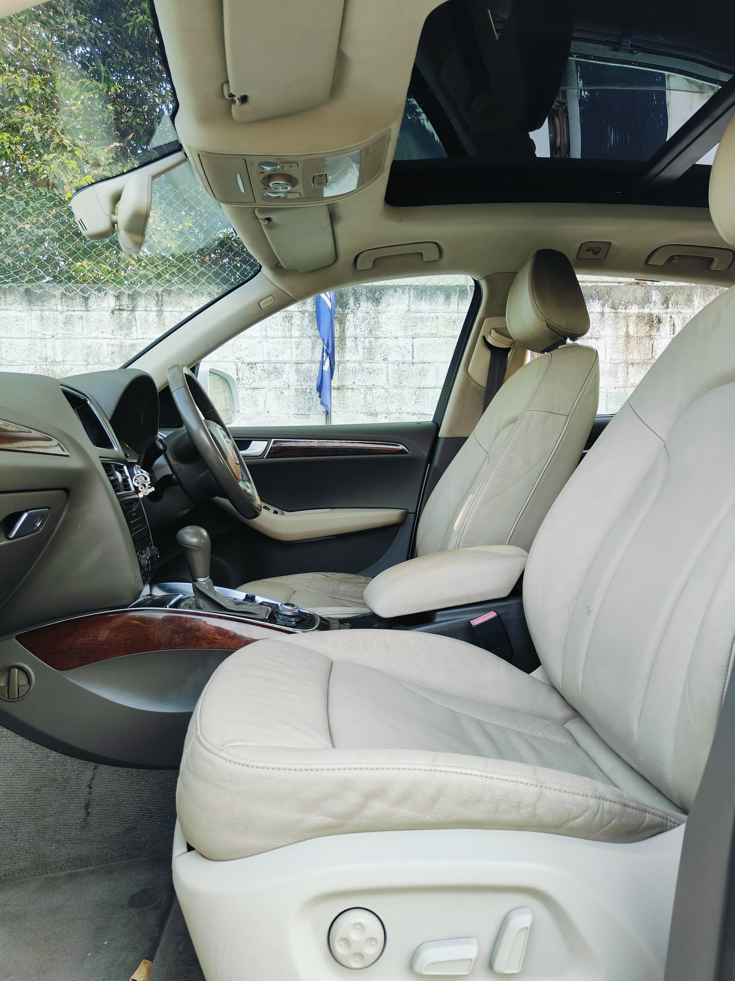 Buy Used Audi Q5 2.0 TDI of 2012 model @ 15,00,000 INR in Chennai ...