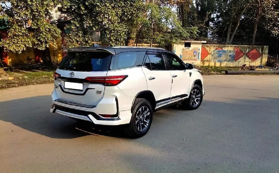 Buy Used Toyota Fortuner Legender 4x4 AT of 2025 model @ 49,90,000 INR ...