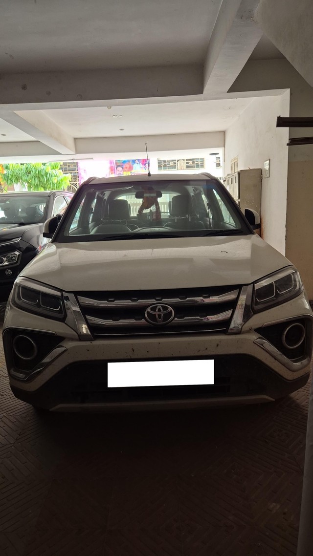 Used 2022 Toyota Urban cruiser Petrol Manual in Jaipur at ₹8.50 Lakh ...