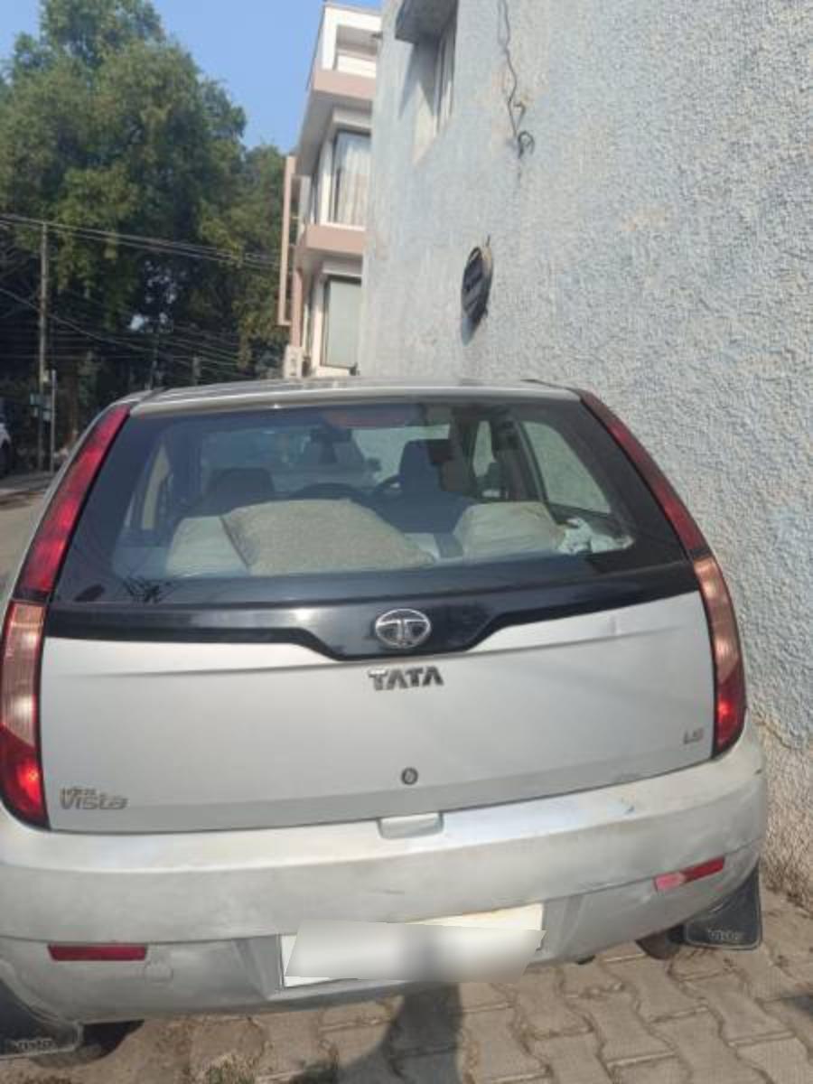 Buy Used Tata Indica V2 eL of 2013 model @ 85,000 INR in Chandigarh ...