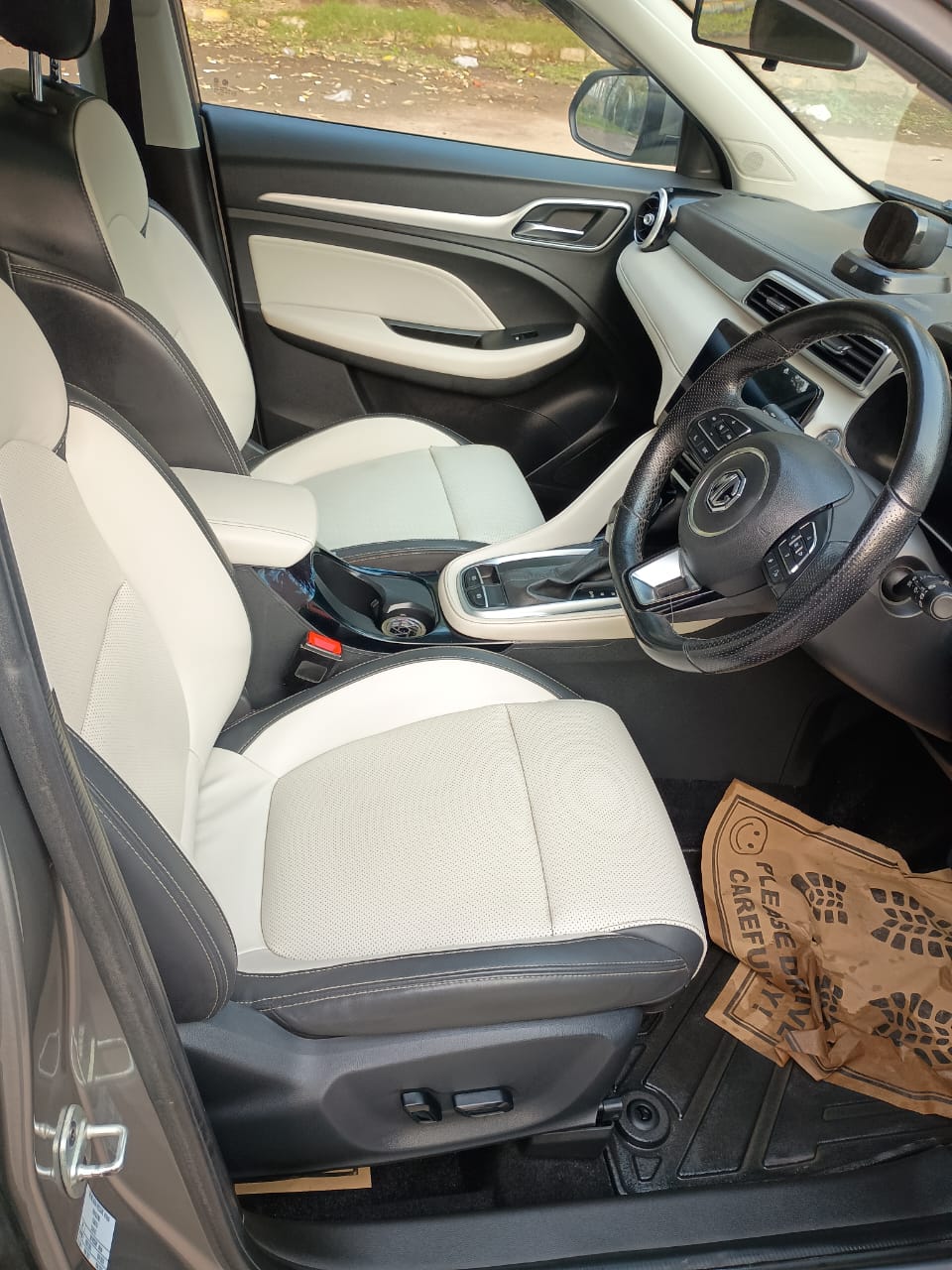 Buy Used MG Astor Sharp Turbo AT BSVI of 2022 model @ 10,50,000 INR in ...