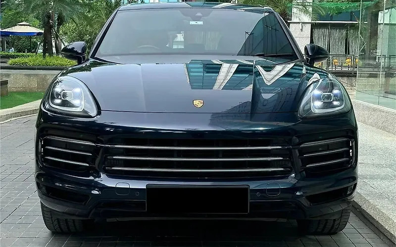 Buy Used Porsche Cayenne E-Hybrid of 2020 model @ 74,90,000 INR in Mumbai - 5027526 - ZigWheels.com