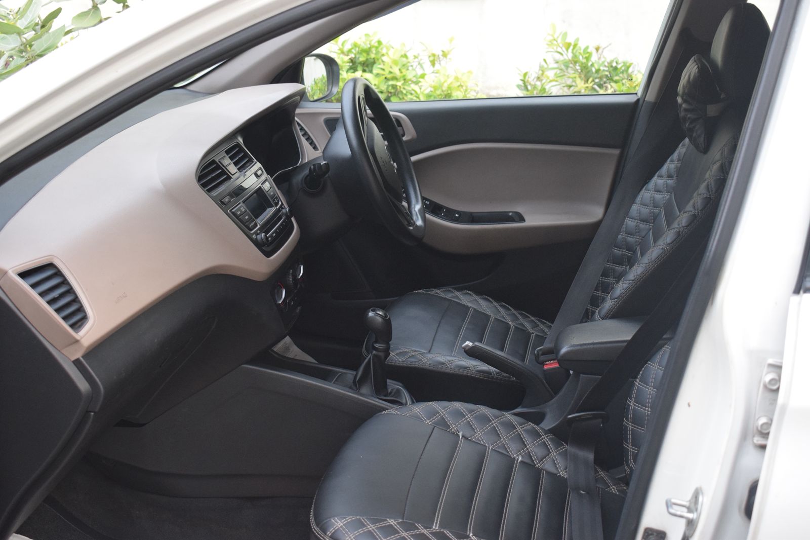 Buy Used Hyundai i20 Magna 1.2 of 2016 model @ 4,25,000 INR in ...