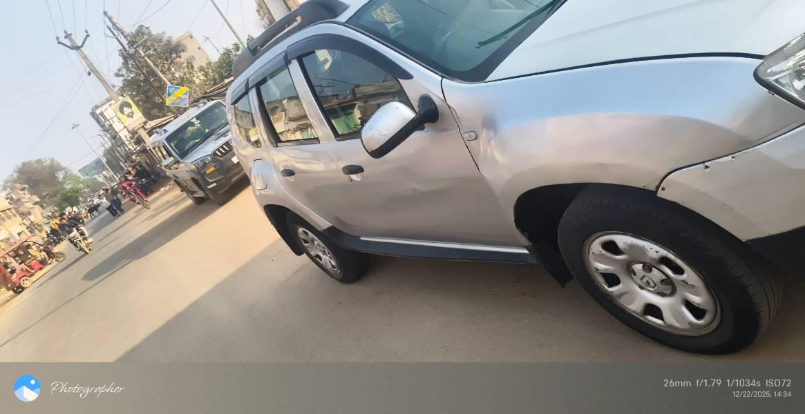 Buy Used Renault Duster Petrol RxL of 2014 model @ 1,80,000 INR in ...