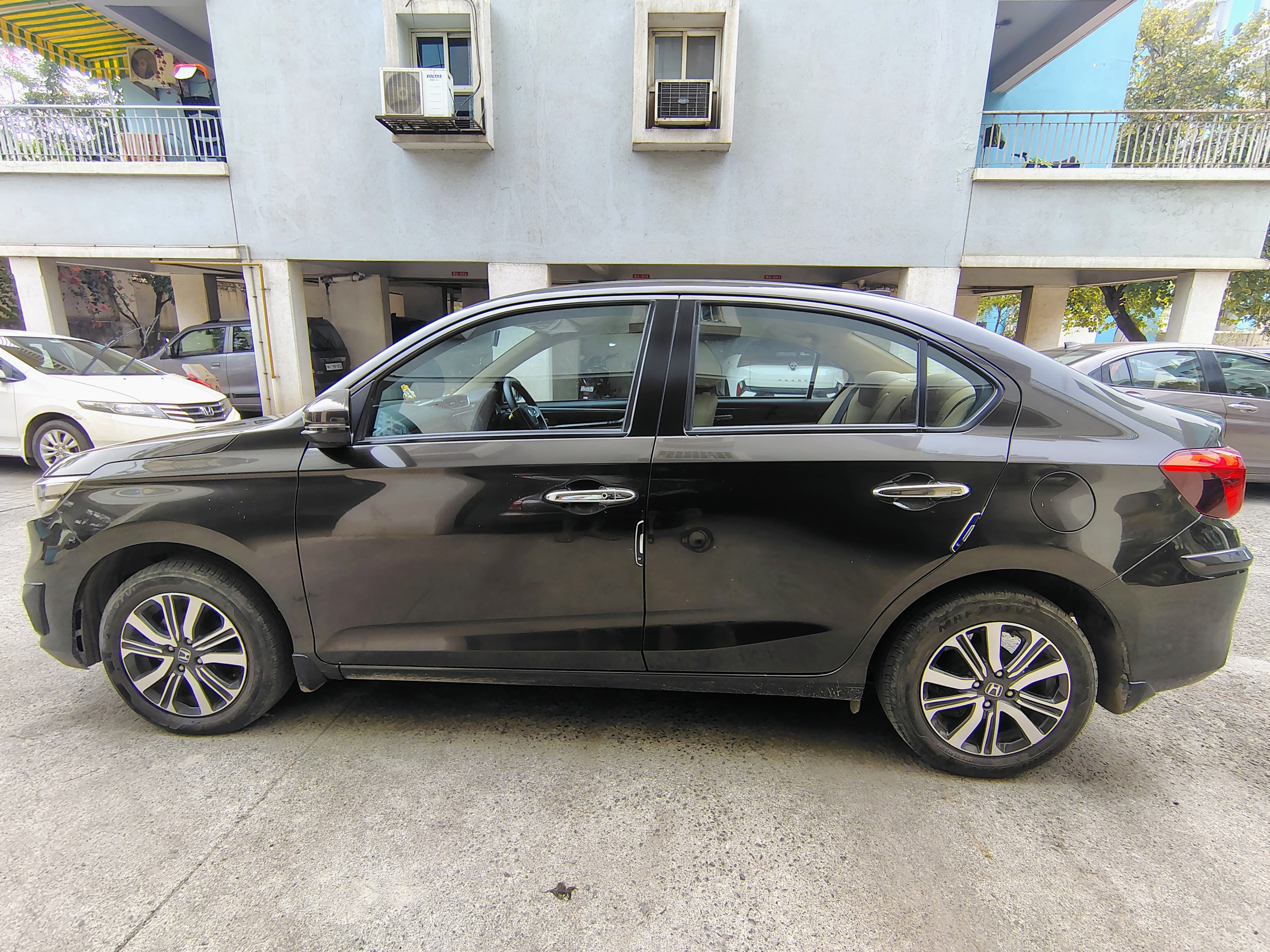 Buy Used Honda Amaze 2nd Gen VX BSVI of 2022 model @ 7,50,000 INR in ...