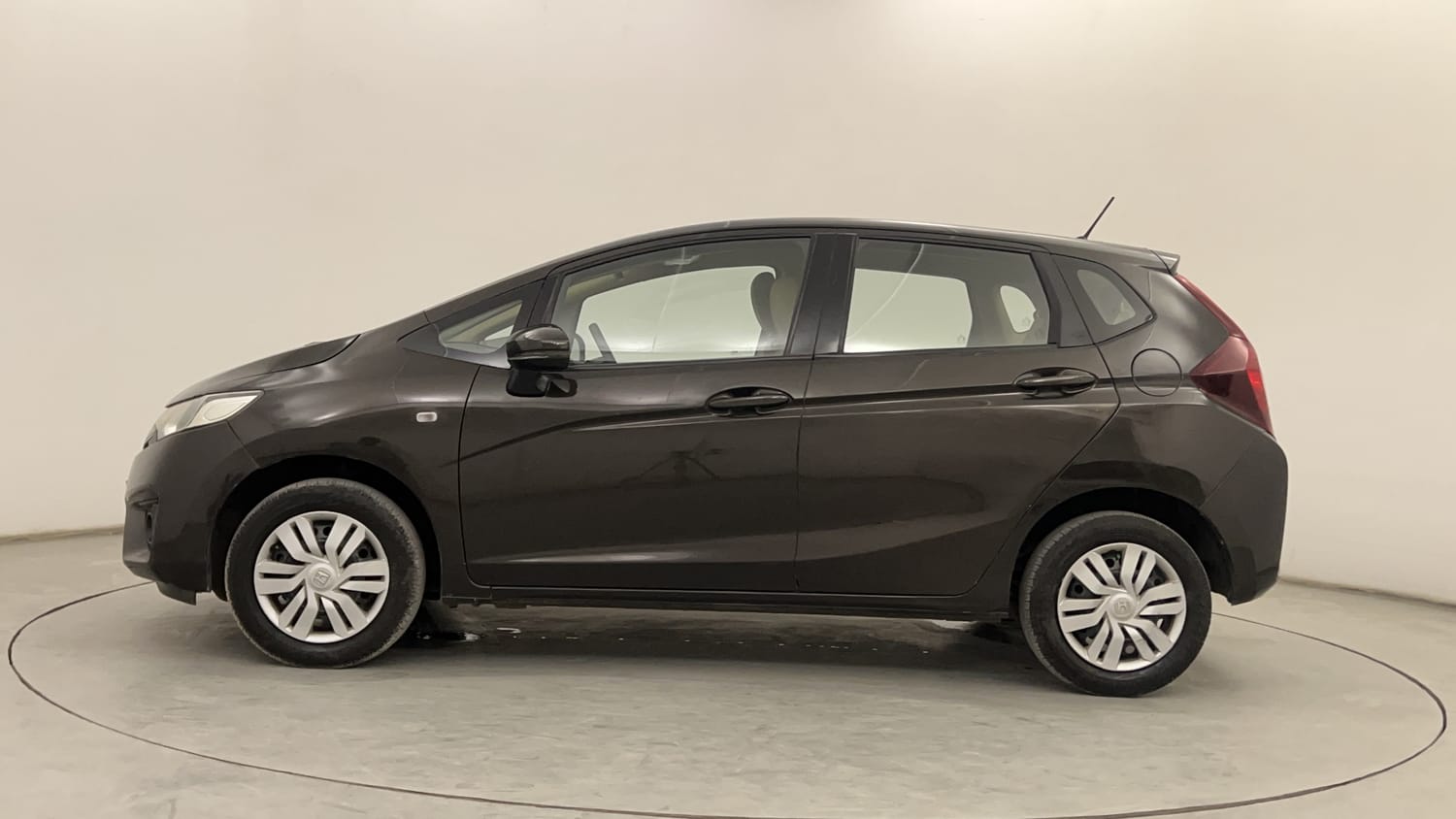 Buy Used Honda Jazz 1.2 SV i VTEC of 2015 model @ 3,92,000 INR in Pune ...