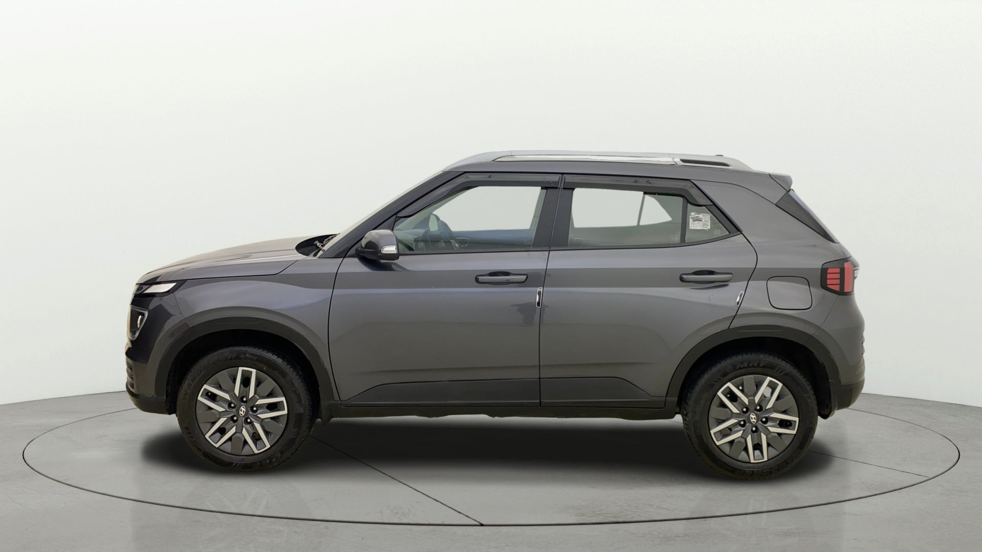 Buy Used Hyundai Venue S Turbo iMT of 2022 model @ 6,85,209 INR in ...