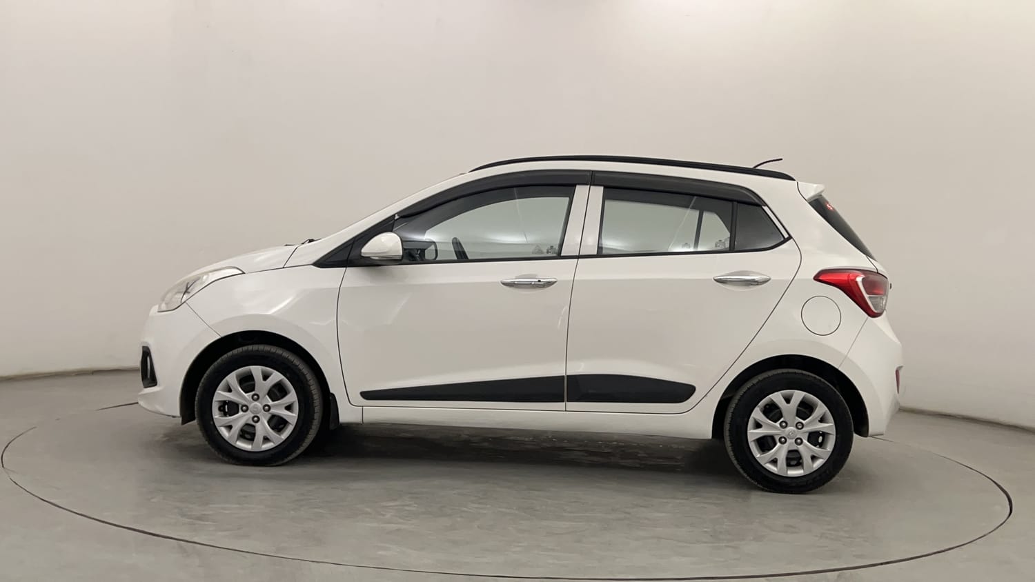 Buy Used Hyundai Grand i10 Sportz of 2013 model @ 2,63,000 INR in Pune - 5032704 - ZigWheels.com