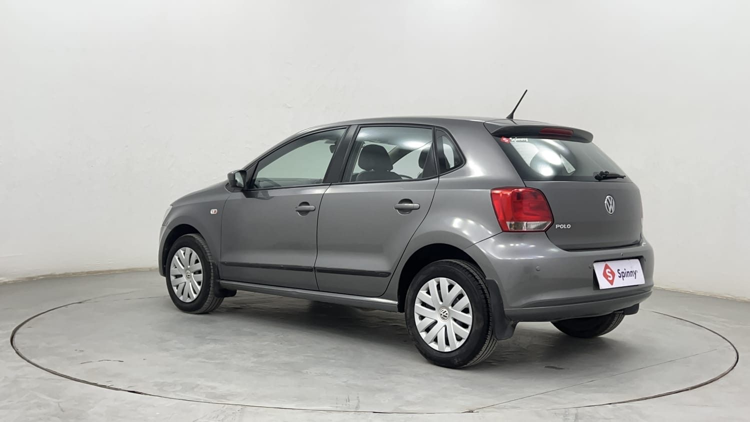 Buy Used Volkswagen Polo Petrol Comfortline 1.2L of 2014 model @ 3 ...
