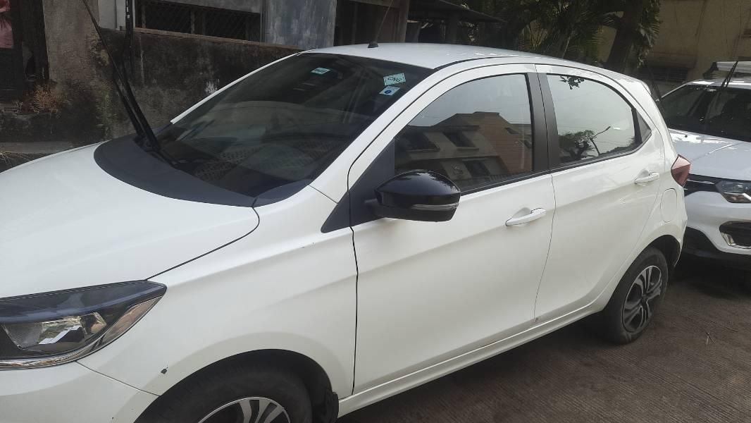 Buy Used Tata Tiago XTA AMT CNG of 2024 model @ 6,90,000 INR in Pune ...