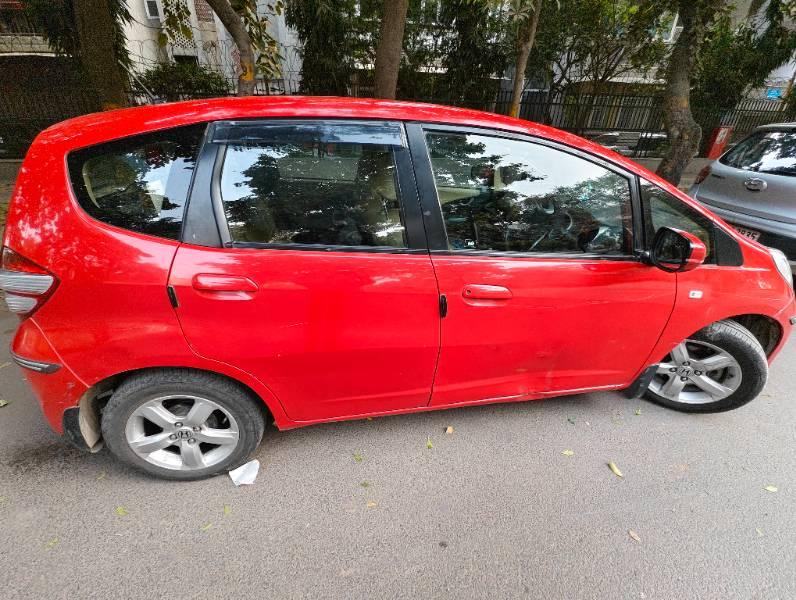 Buy Used Honda Jazz Basic of 2012 model @ 1,75,000 INR in Delhi ...