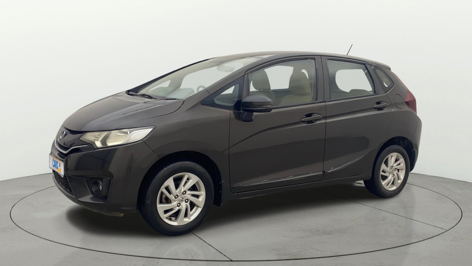 Buy Used Honda Jazz 1.2 V i VTEC of 2016 model @ 4,17,317 INR in ...