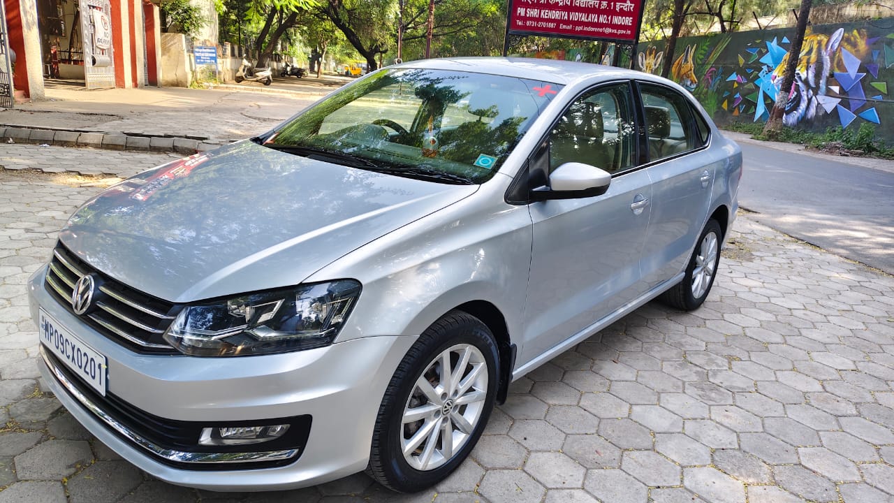 Buy Used Volkswagen Vento 1.5 Highline Plus AT 16 Alloy of 2018 model ...