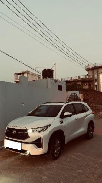 Buy Used Toyota Innova Hycross ZX Hybrid of 2025 model @ 33,00,000 INR ...