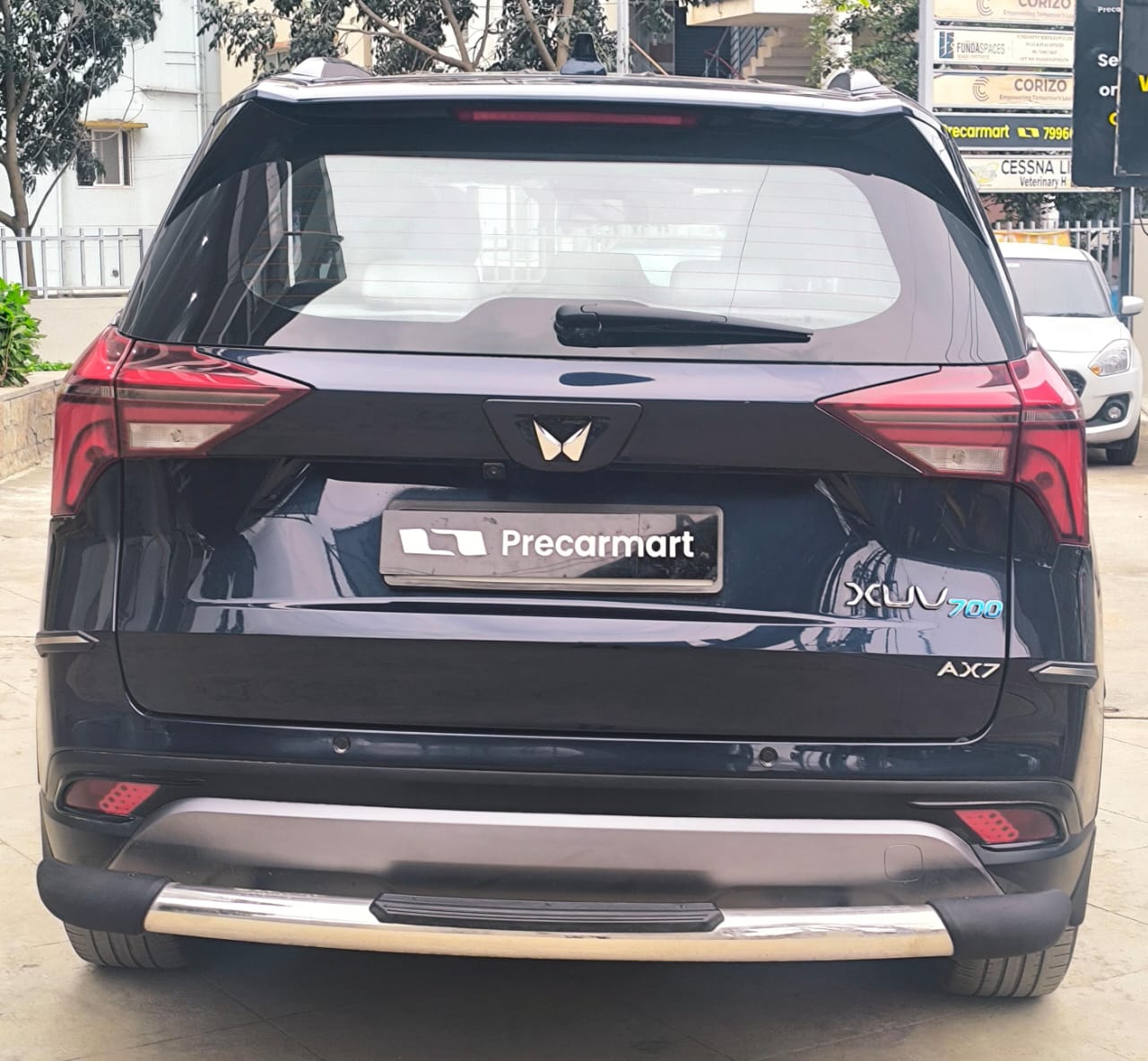Buy Used Mahindra XUV700 AX7 BSVI of 2022 model @ 17,99,000 INR in ...