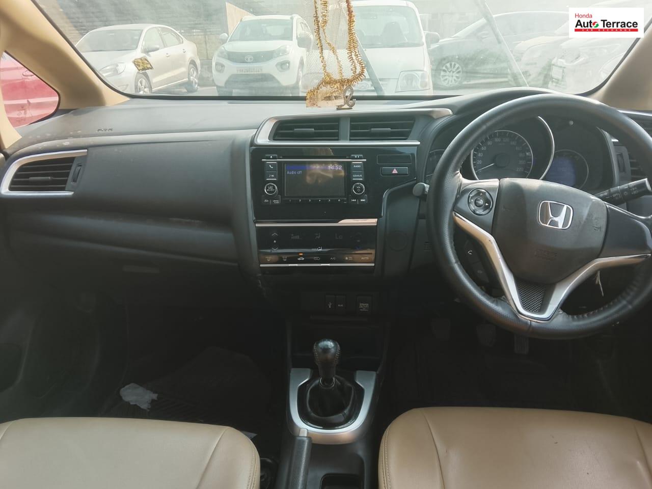 Buy Used Honda Jazz 1.2 E i VTEC of 2015 model @ 3,25,000 INR in Delhi ...