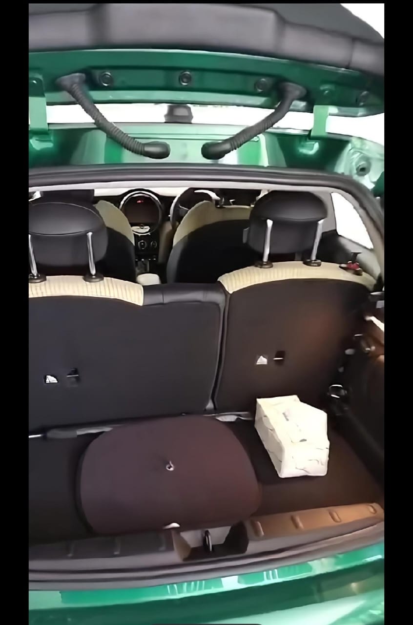 Buy Used Mini Cooper SE Electric of 2022 model @ 39,90,000 INR in ...