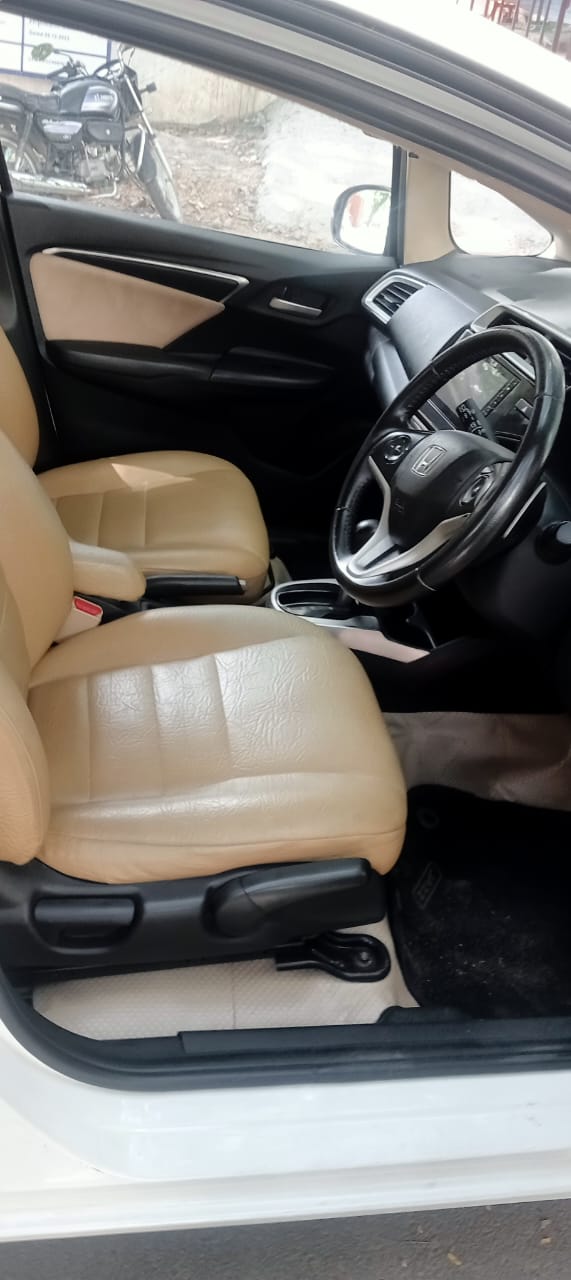Buy Used Honda Jazz V CVT of 2018 model @ 5,60,000 INR in Chennai ...
