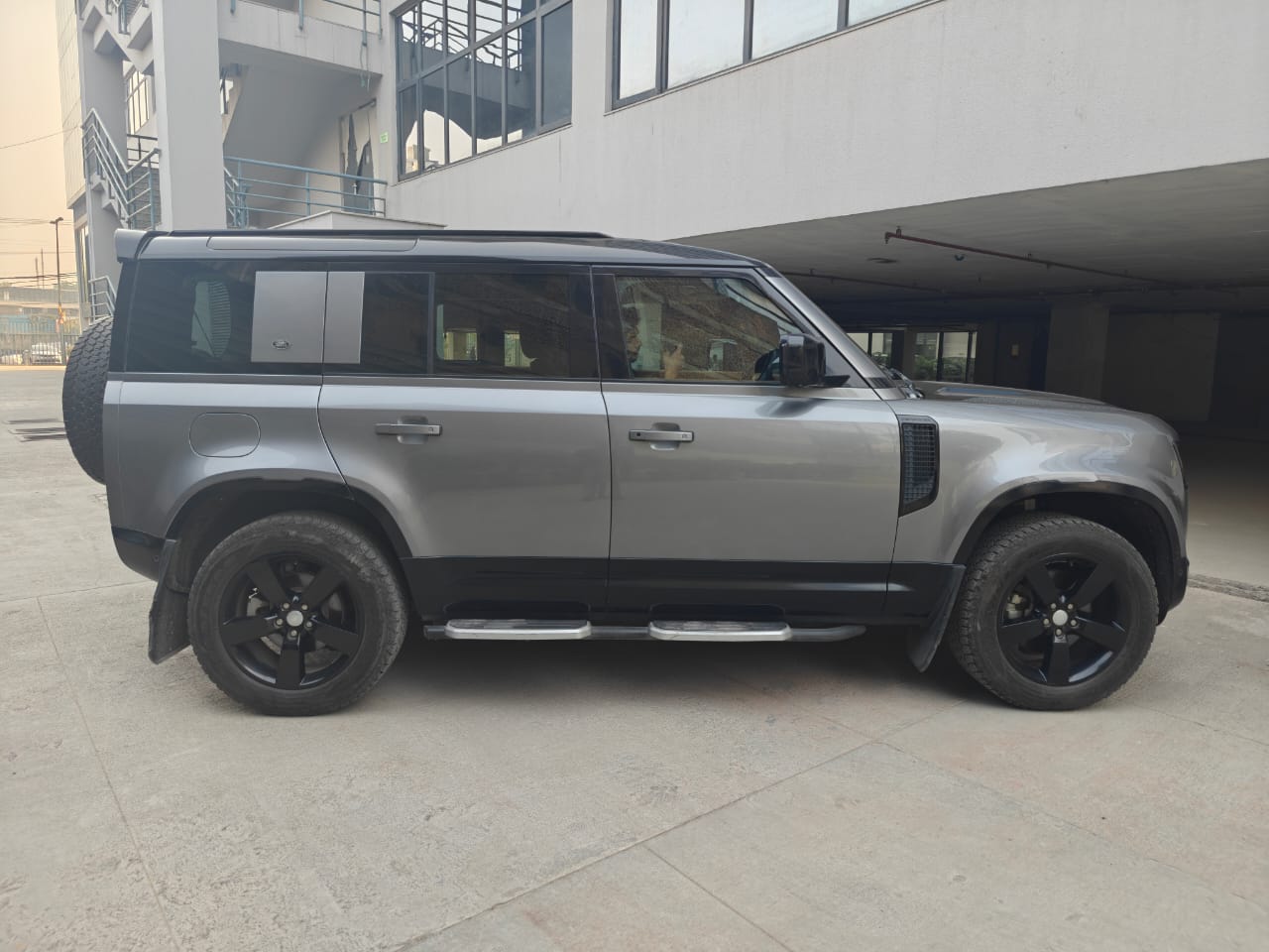 Used 2024 Land Rover Defender 1997 cc Petrol Automatic Car in New Delhi ...