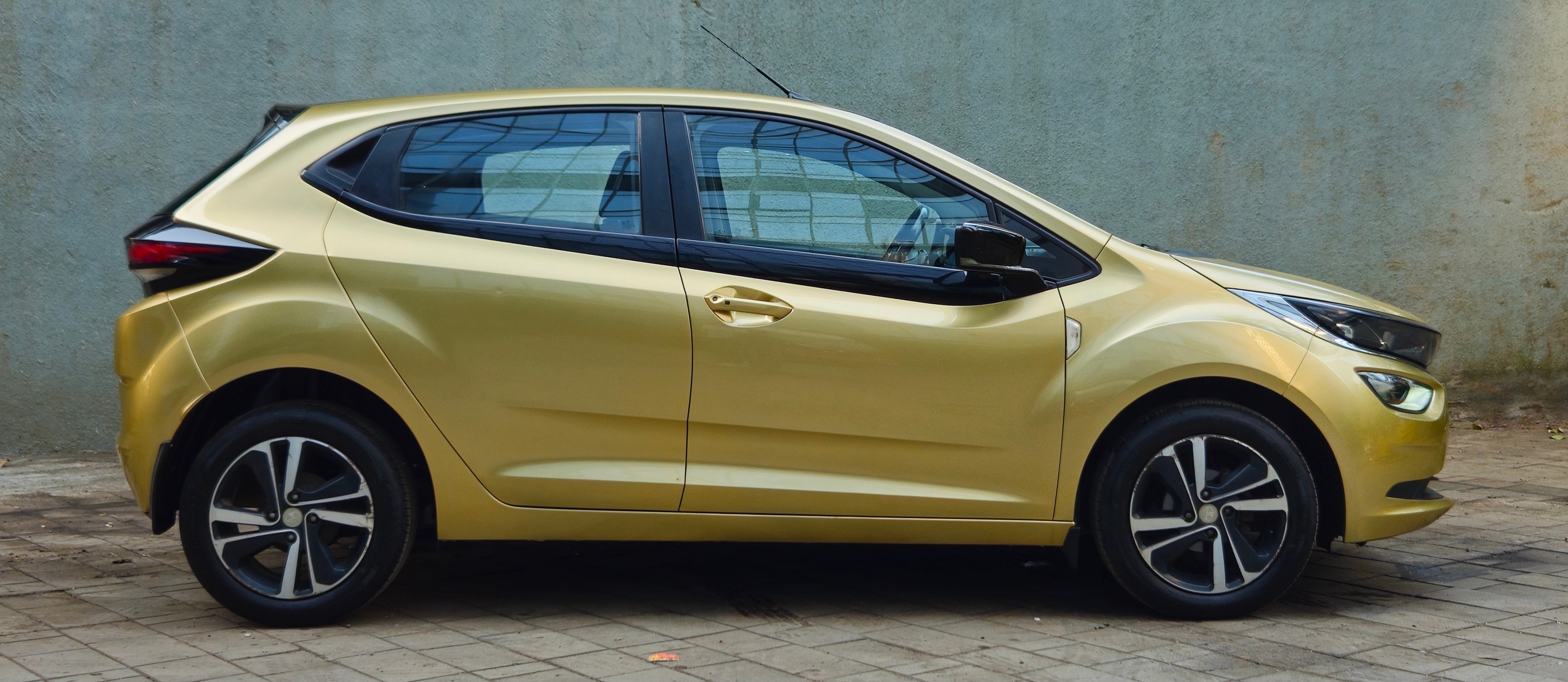 Buy Used Tata Altroz XZ BSVI of 2020 model @ 5,35,000 INR in Mumbai - 5051503 - ZigWheels.com