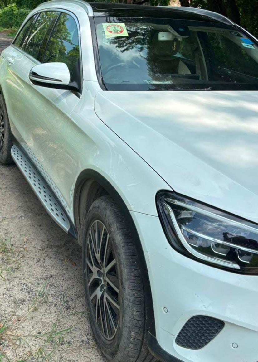 Buy Used Mercedes-Benz GLC 200 of 2020 model @ 36,95,000 INR in Delhi ...