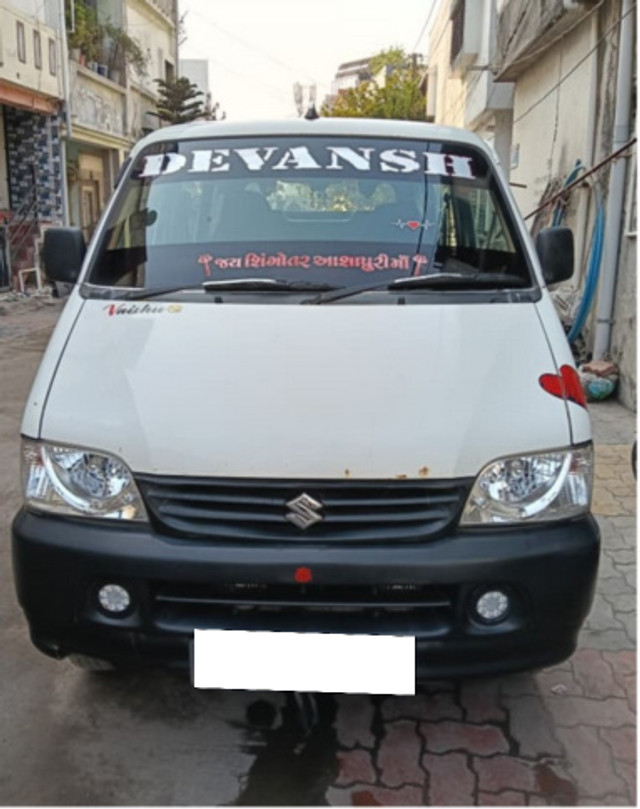 Used 2020 Maruti Eeco Petrol Manual in Surat at ₹4.15 Lakh - CarDekho