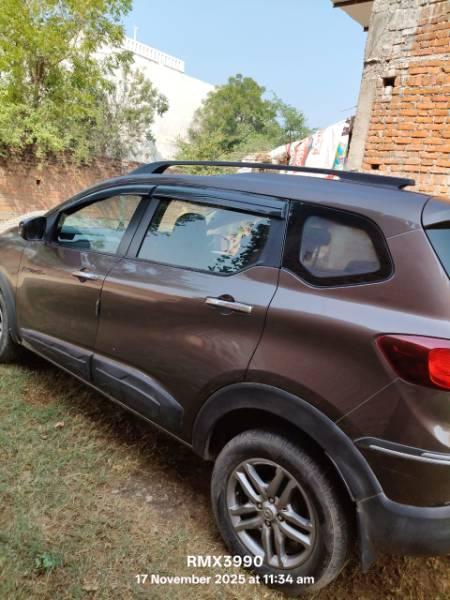 Buy Used Renault Triber RXZ of 2023 model @ 6,50,000 INR in Gwalior ...