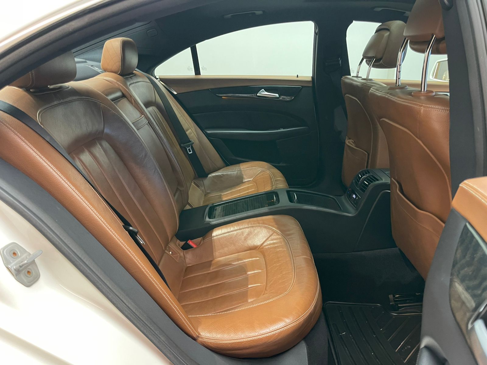 Buy Used Mercedes-Benz SLK-Class SLK 350 of 2015 model @ 23,75,000 INR ...