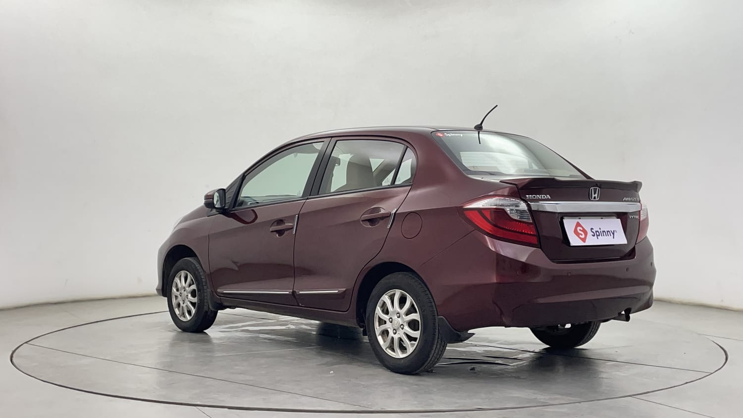 Buy Used Honda Amaze 2nd Gen VX of 2016 model @ 4,89,000 INR in Chennai ...