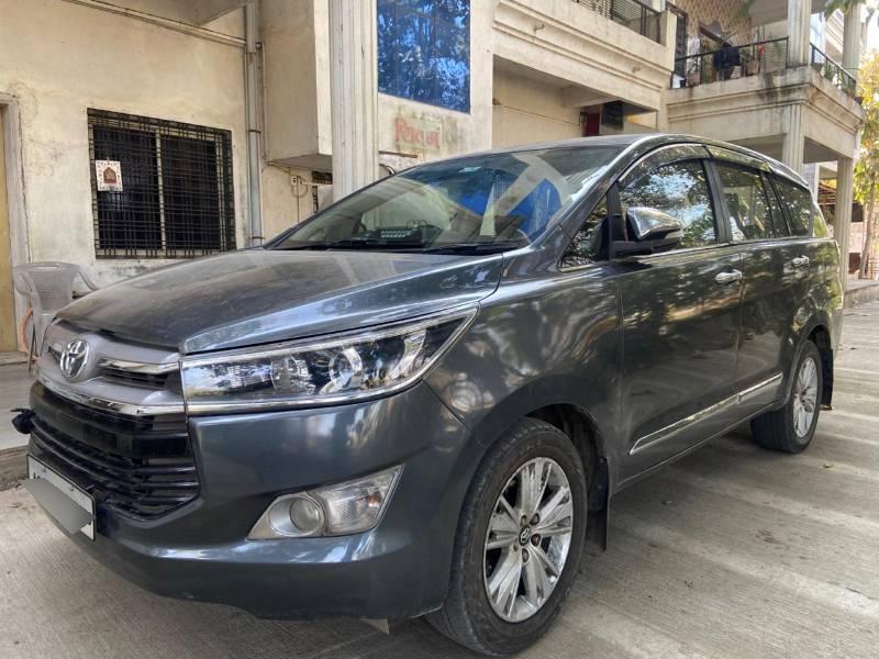 Buy Used Toyota Innova Crysta 2.4 ZX MT BSIV of 2016 model @ 13,50,000 ...