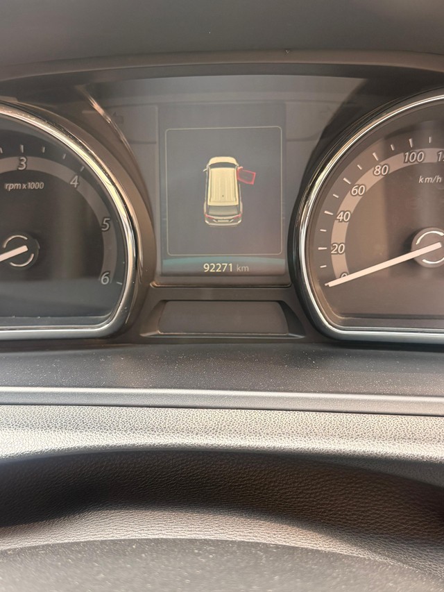 Used 2018 Tata Hexa Diesel Automatic in Gurgaon at ₹6.50 Lakh - CarDekho