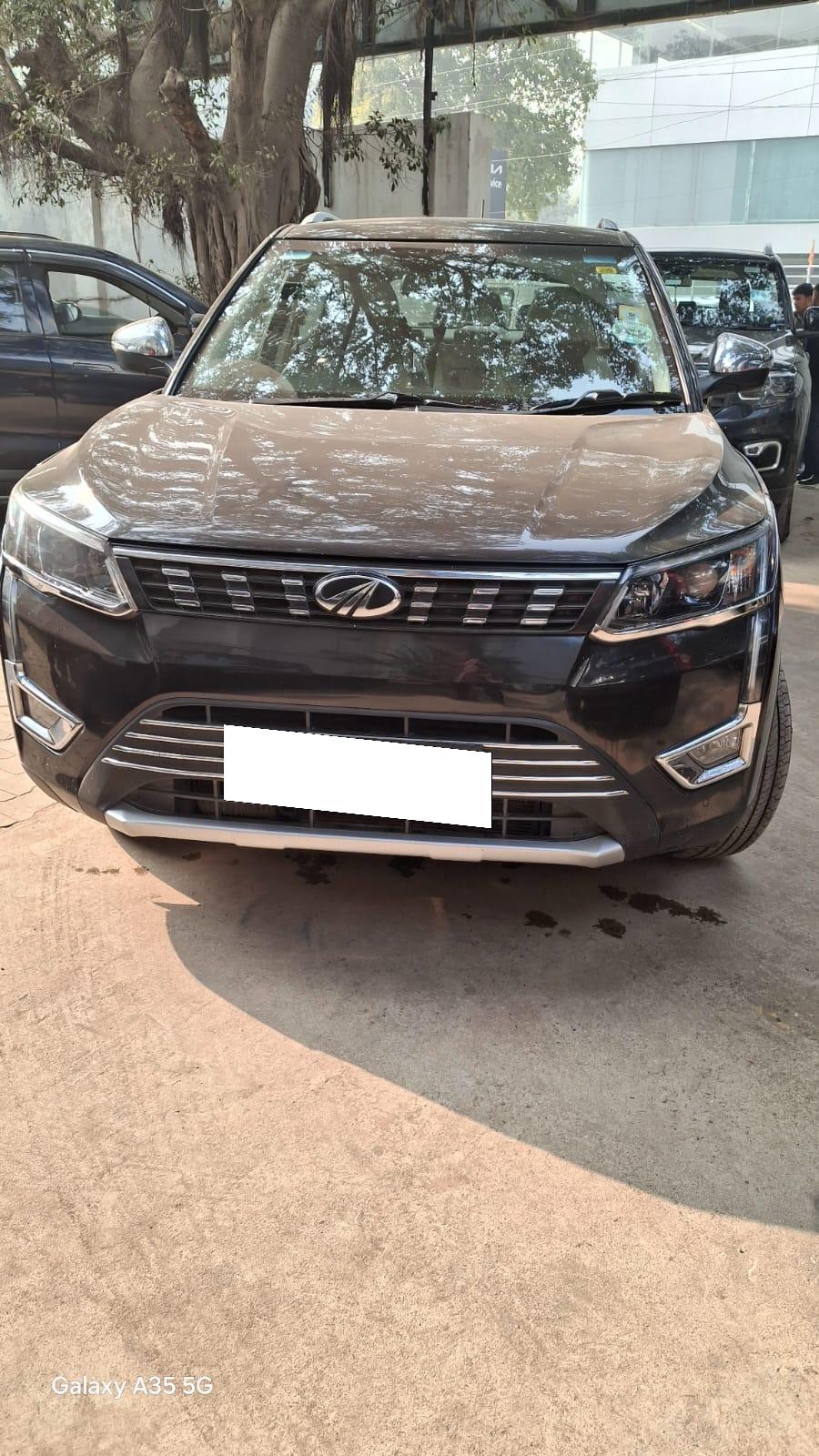 Buy Used Mahindra XUV300 W8 Option BSVI of 2019 model @ 7,00,000 INR in ...