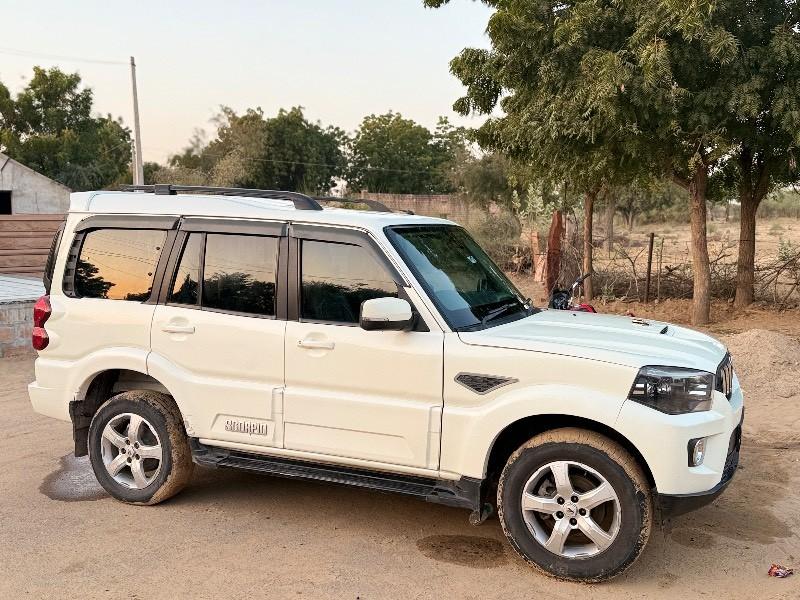 Buy Used Mahindra Scorpio S11 BSIV of 2018 model @ 11,25,000 INR in ...