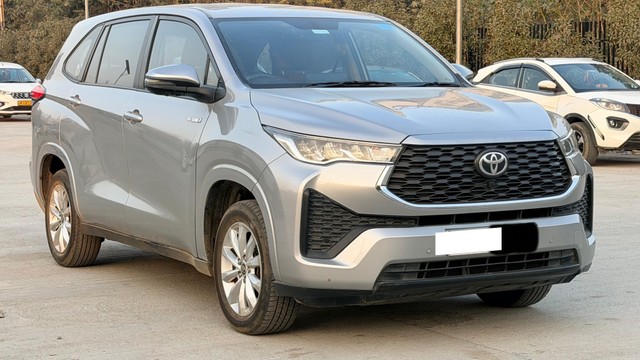 Used 2023 Toyota Innova Hycross 1987 cc Petrol Automatic Car in Lucknow ...