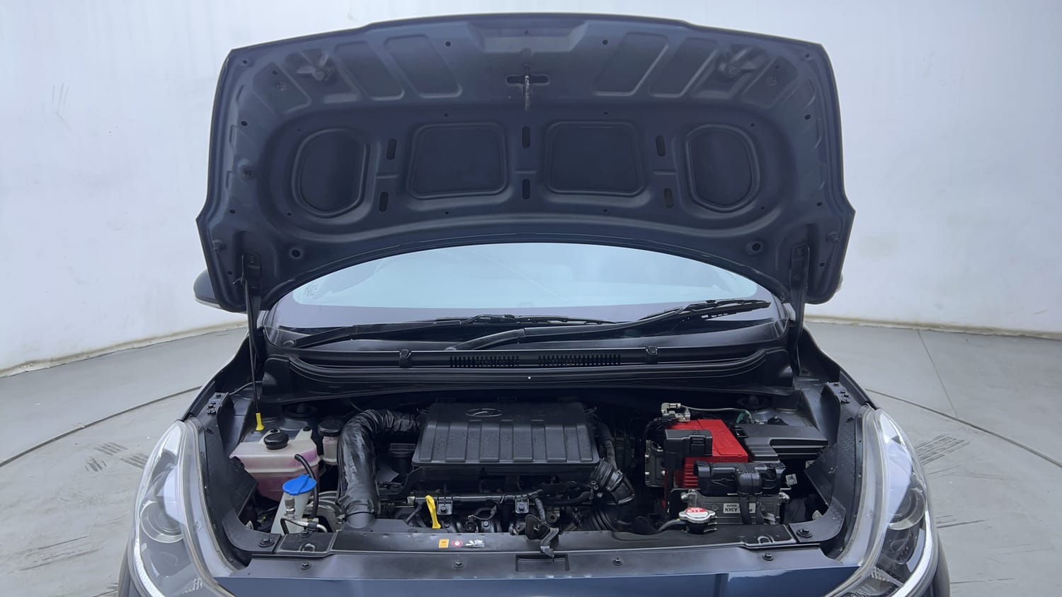 Buy Used Hyundai Grand i10 Nios Asta AMT of 2021 model @ 6,12,000 INR ...