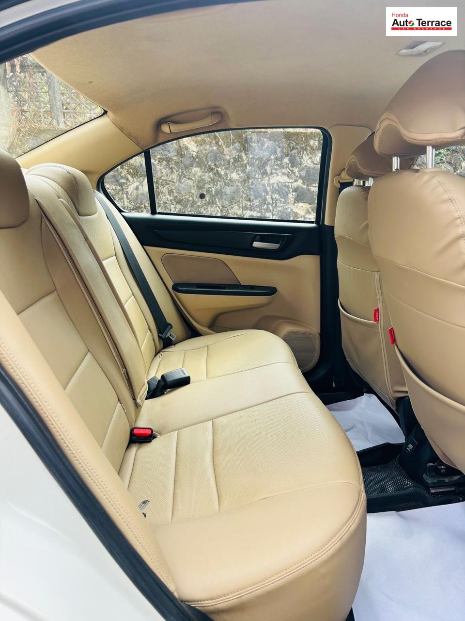 Buy Used Honda Amaze 2nd Gen VX CVT BSVI of 2021 model @ 6,75,000 INR ...