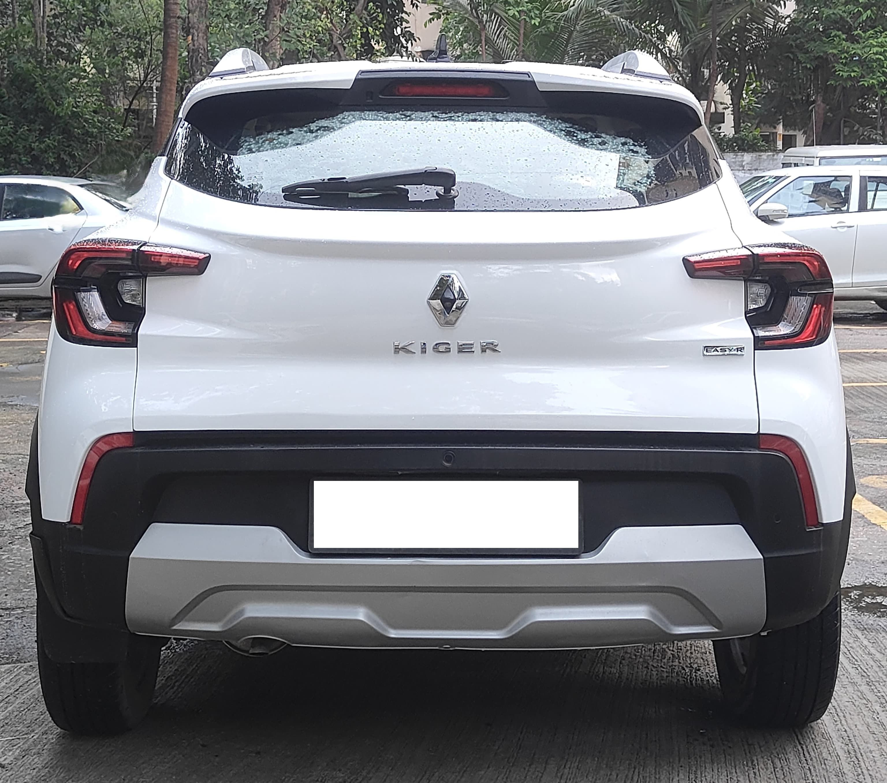 Buy Used Renault Kiger RXT AMT of 2022 model @ 4,99,000 INR in Thane ...