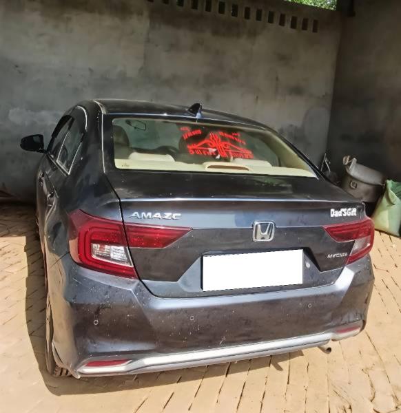 Buy Used Honda Amaze 2nd Gen S BSVI of 2023 model @ 6,05,000 INR in ...