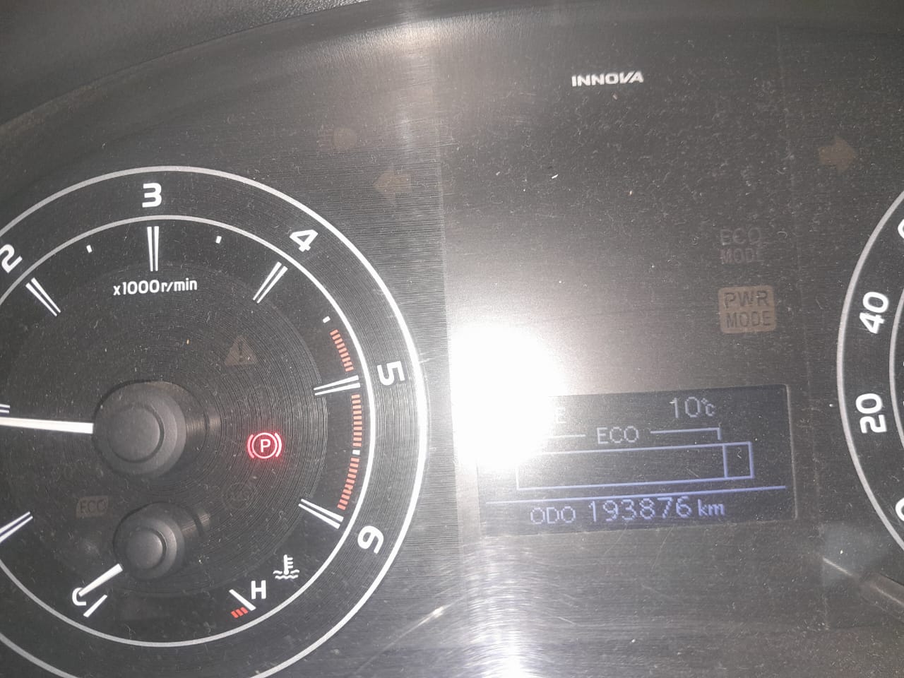 Buy Used Toyota Innova Crysta 2.4 G MT 8S BSIV of 2018 model @ 14,00 ...