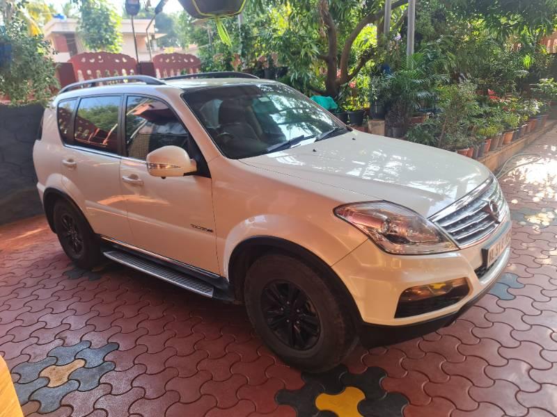 Buy Used Mahindra Ssangyong Rexton RX7 of 2015 model @ 9,00,000 INR in ...