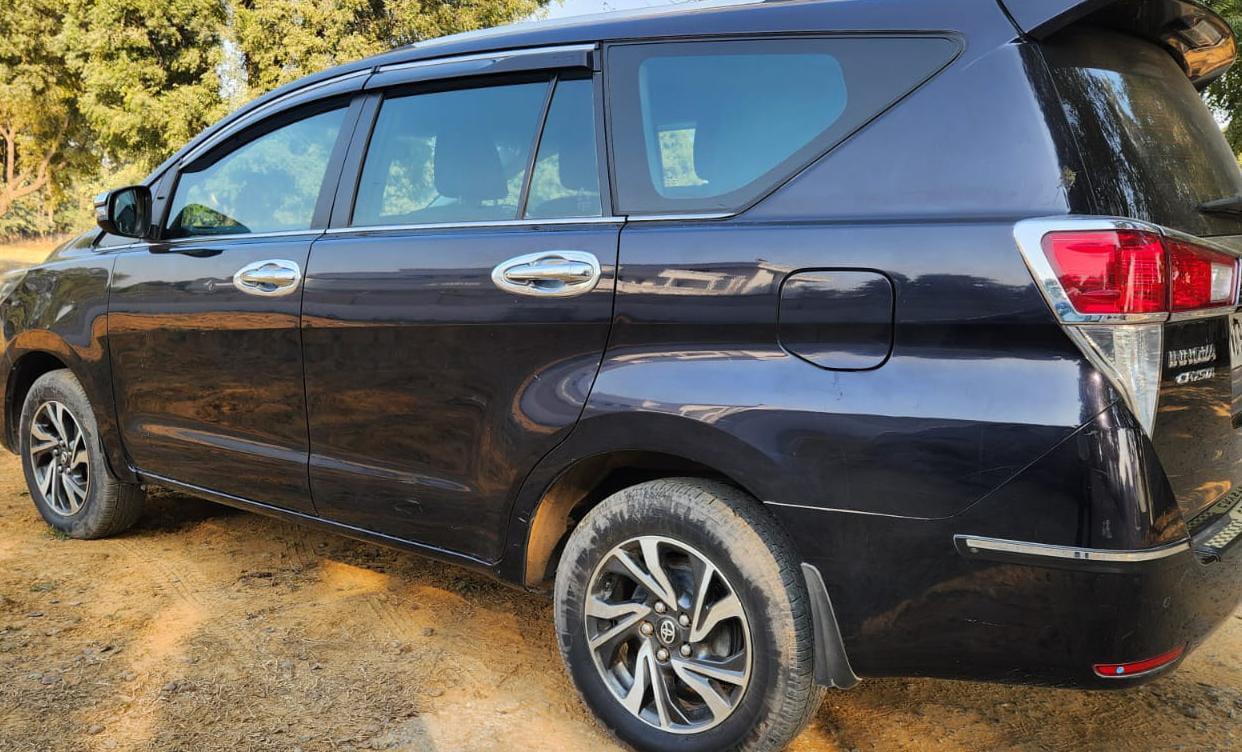 Used 2022 Toyota Innova Crysta 2393 cc Diesel Manual Car in New Delhi ...