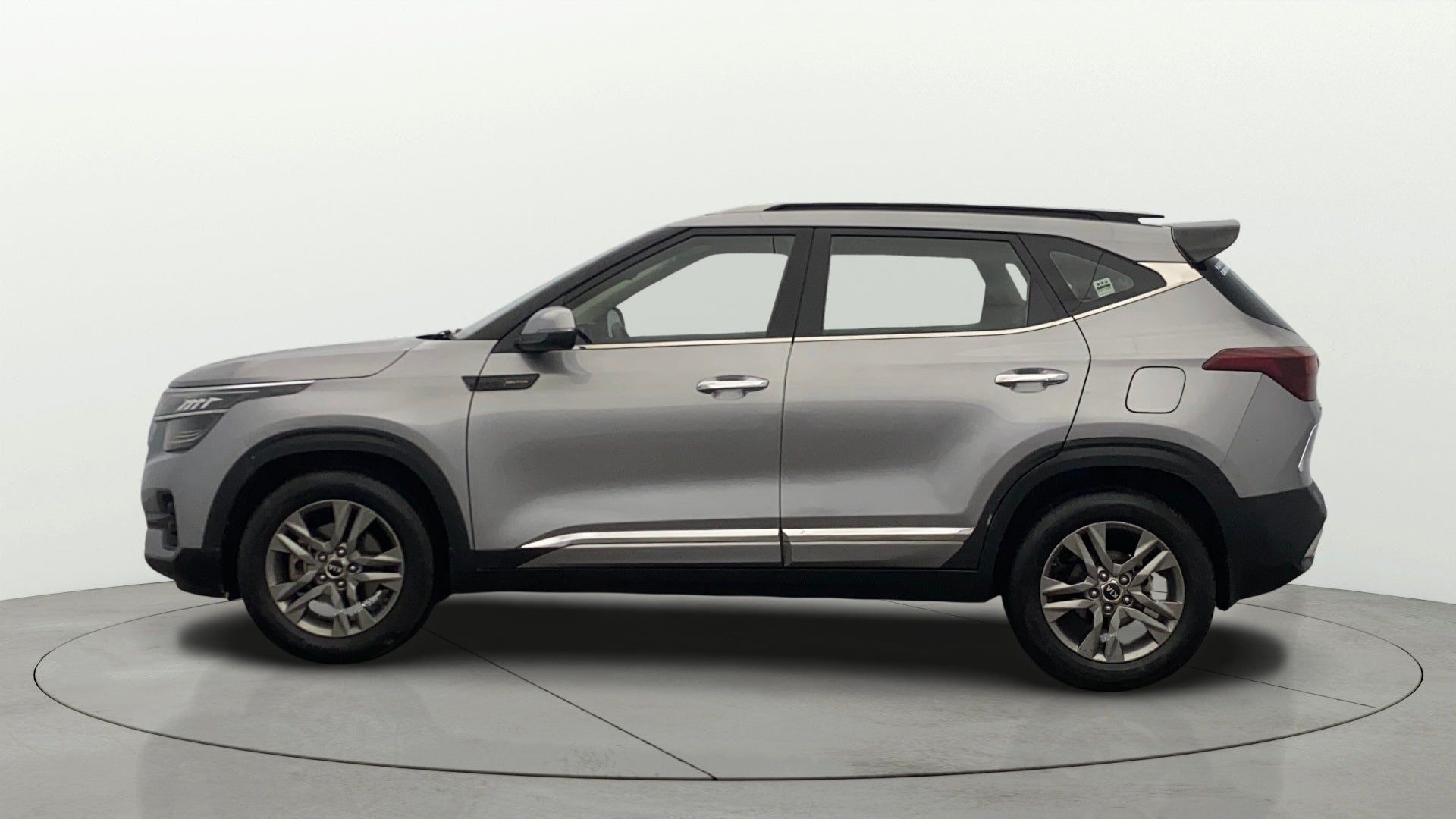 Buy Used Kia Seltos HTX G of 2020 model @ 7,90,654 INR in Lucknow ...