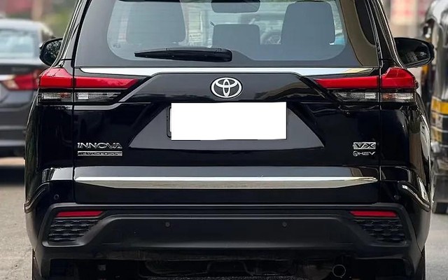 Used 2025 Toyota Innova Hycross 1987 cc Petrol Automatic Car in Mumbai ...