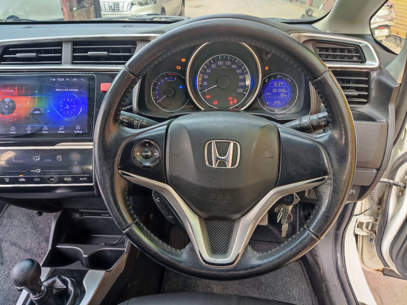 Buy Used Honda Jazz 1.2 VX i VTEC of 2016 model @ 3,75,000 INR in Faridabad - 5070130 ...