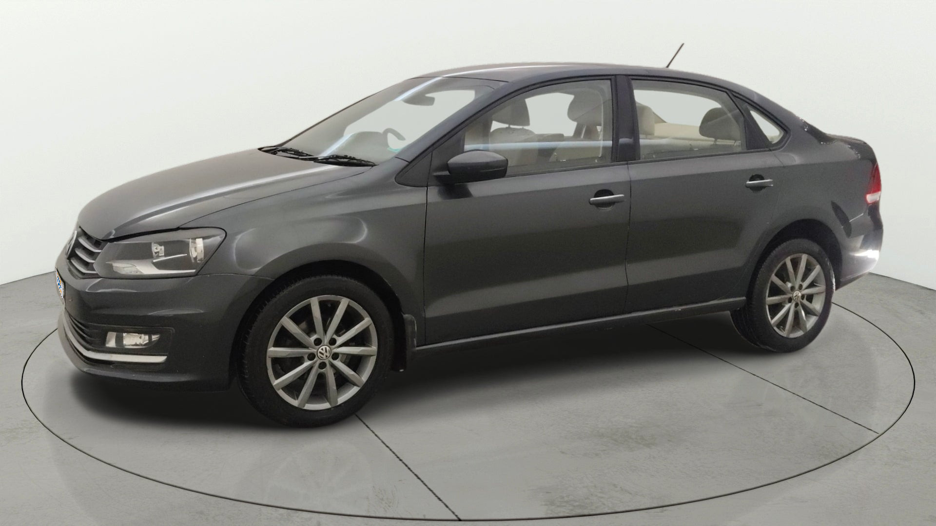 Buy Used Volkswagen Vento 1.2 TSI Highline Plus AT of 2019 model @ 8,07 ...